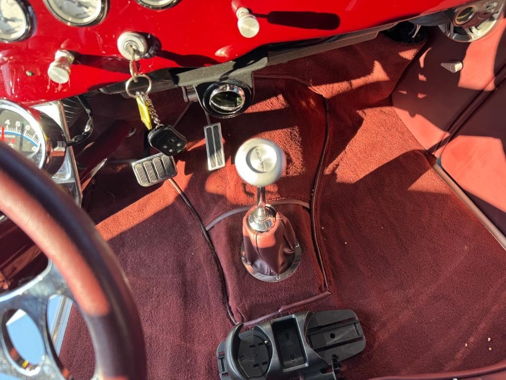 Ford 2 door sedan street rod, 350 V8, vintage a/c, slick paint, 1934 à ...