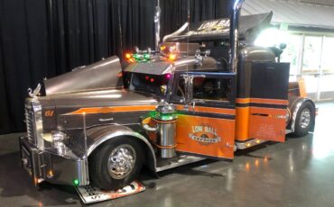 Peterbilt model 351 1961 à vendre 146 000